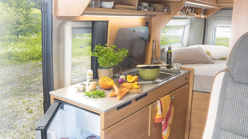 PÖSSL 2Win S Plus Van Citroen Jumper | Camperistico.com